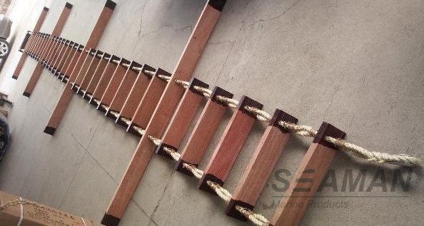 SOLAS Wood / Aluminium Boat Safety Ladder / Pilots Rope Ladder Emergency